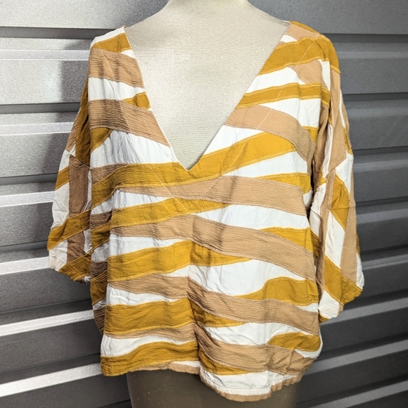 tonle | Tops | Tonle Ethical Fashion Cropped Top Xxl | Poshmark